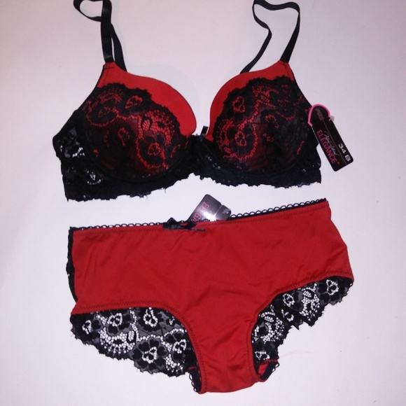 Elegance | Intimates & Sleepwear | Elegance New York Bra Set | Poshmark